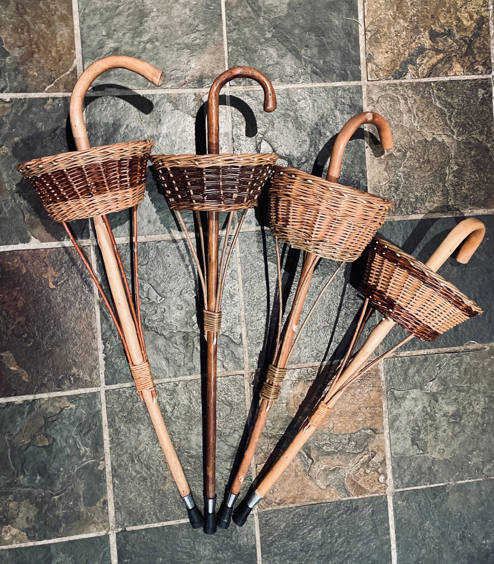 Walking stick basket (2 week order time)